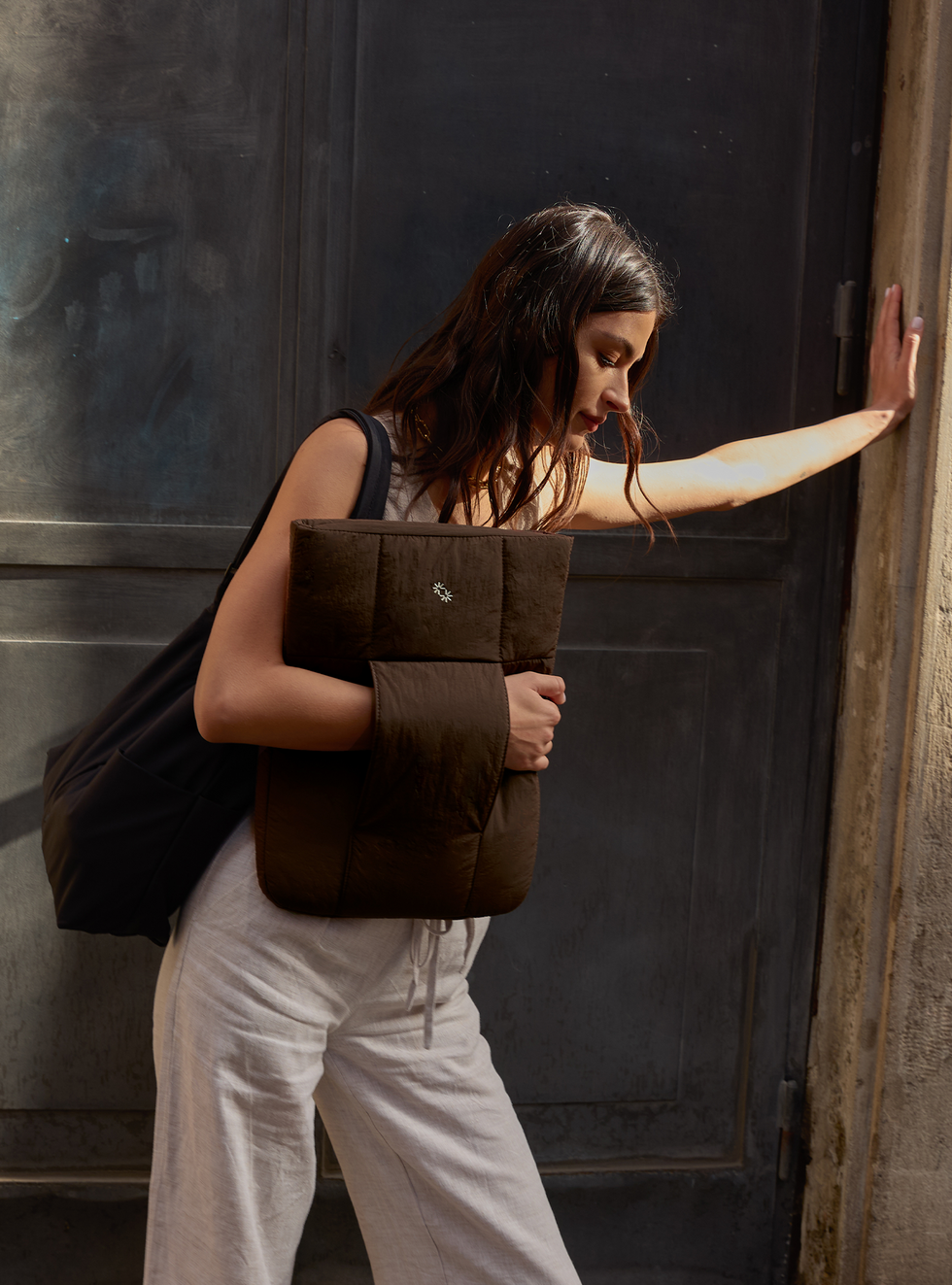 Laptop Pod 13.3" (Mocha) – The Paper Bunny